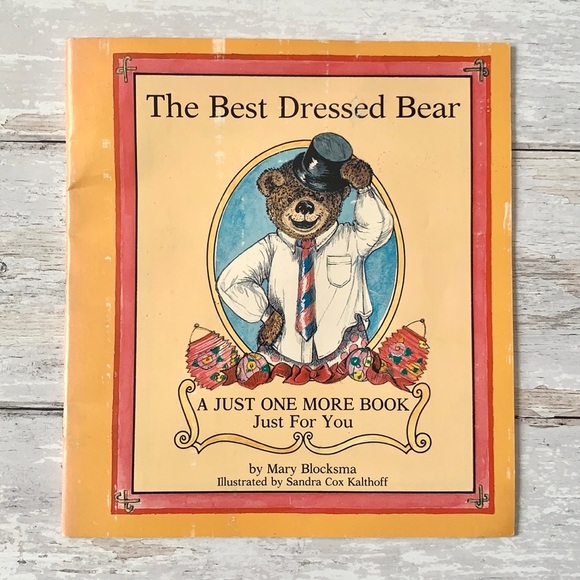 Scholastic | Other | Vintage 984 Best Dressed Bear By Mary Blocksma ...